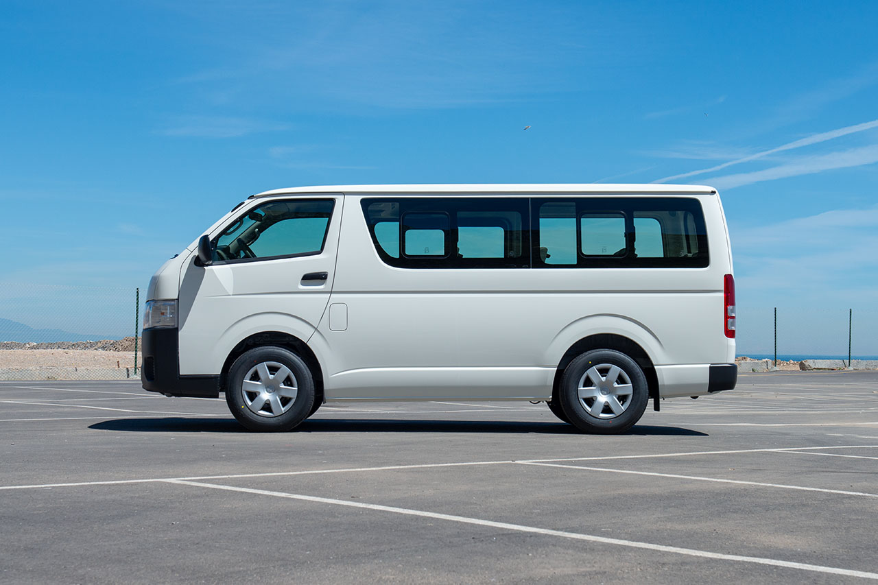 Hiace Commuter Bus| TGS